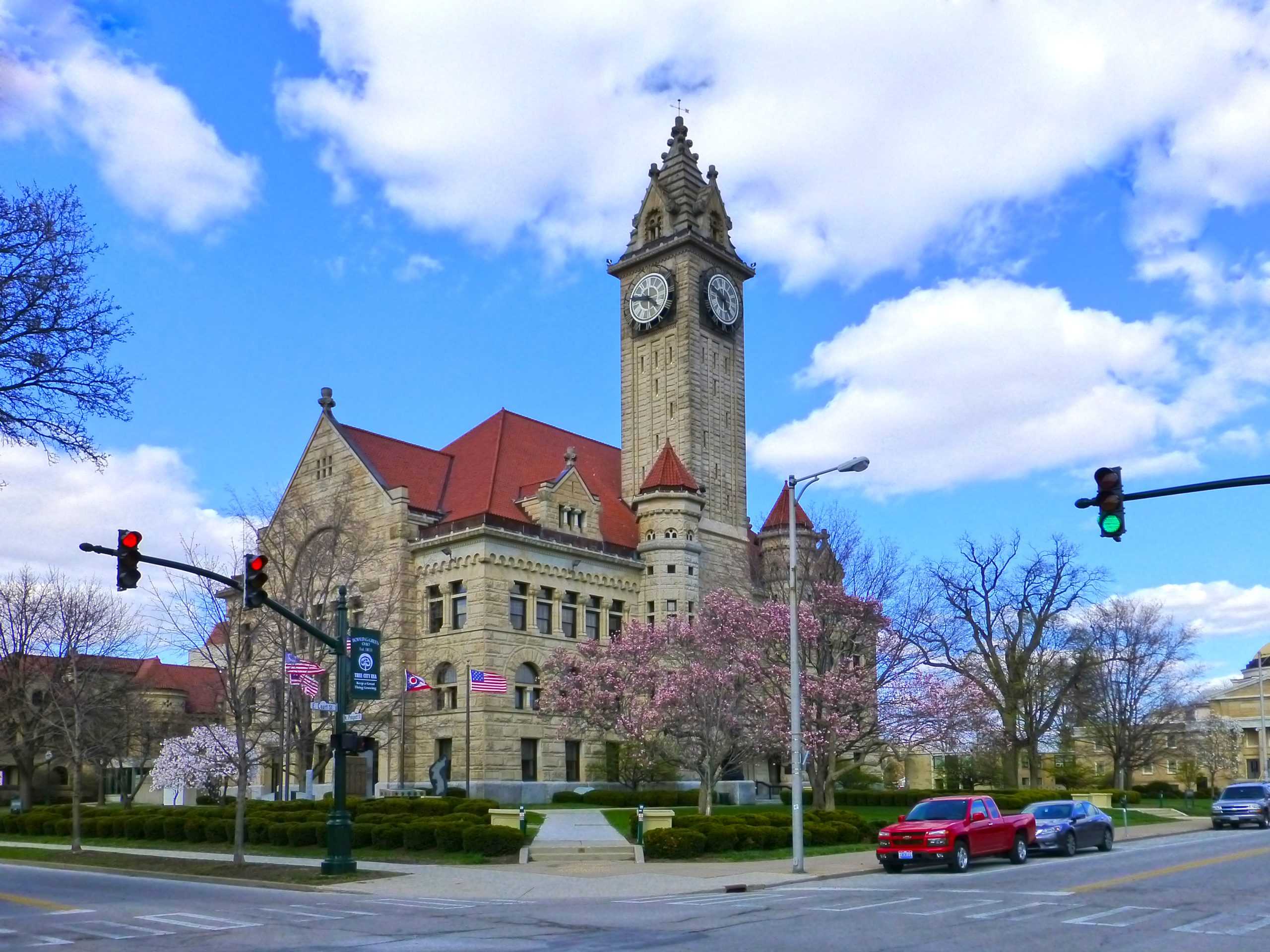 Paused: Wood County clock tower stopped – BG Falcon Media